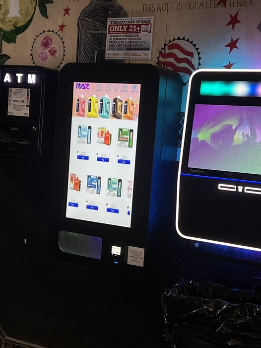 VTM - Slim Wall (Vape Vending Machine)